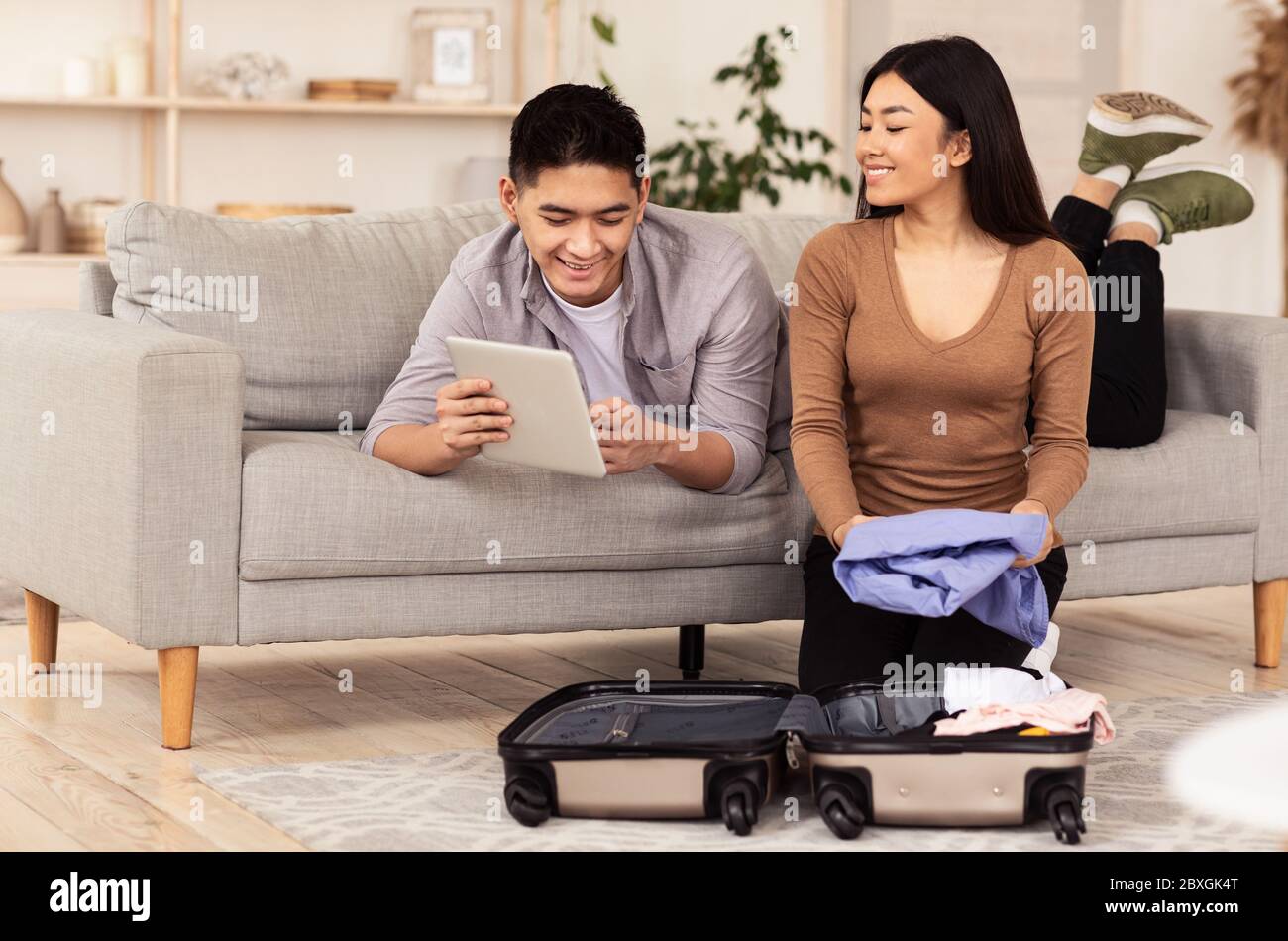 Book holiday computer hi-res stock photography and images - Alamy