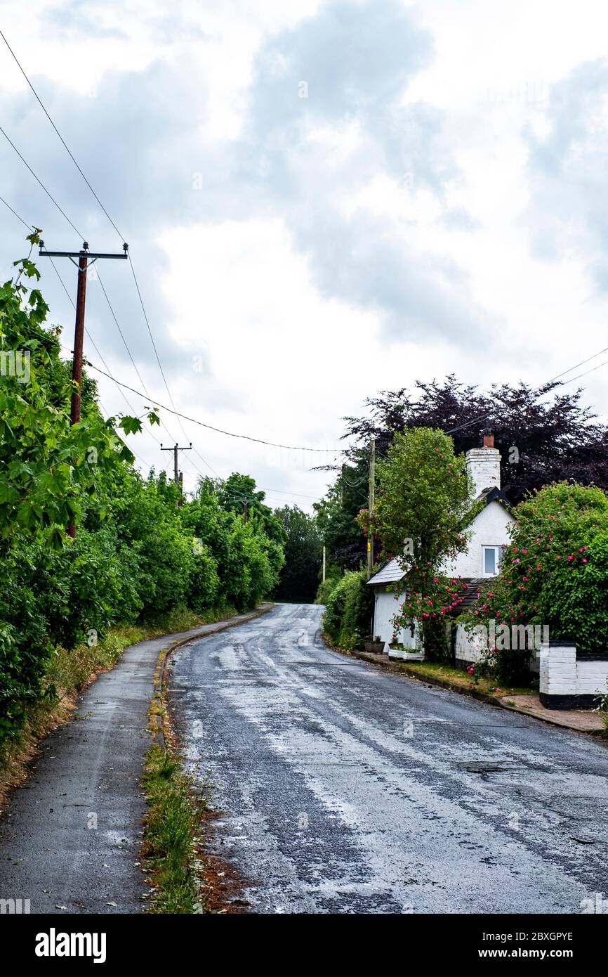 Cheshire cottage hi-res stock photography and images - Alamy