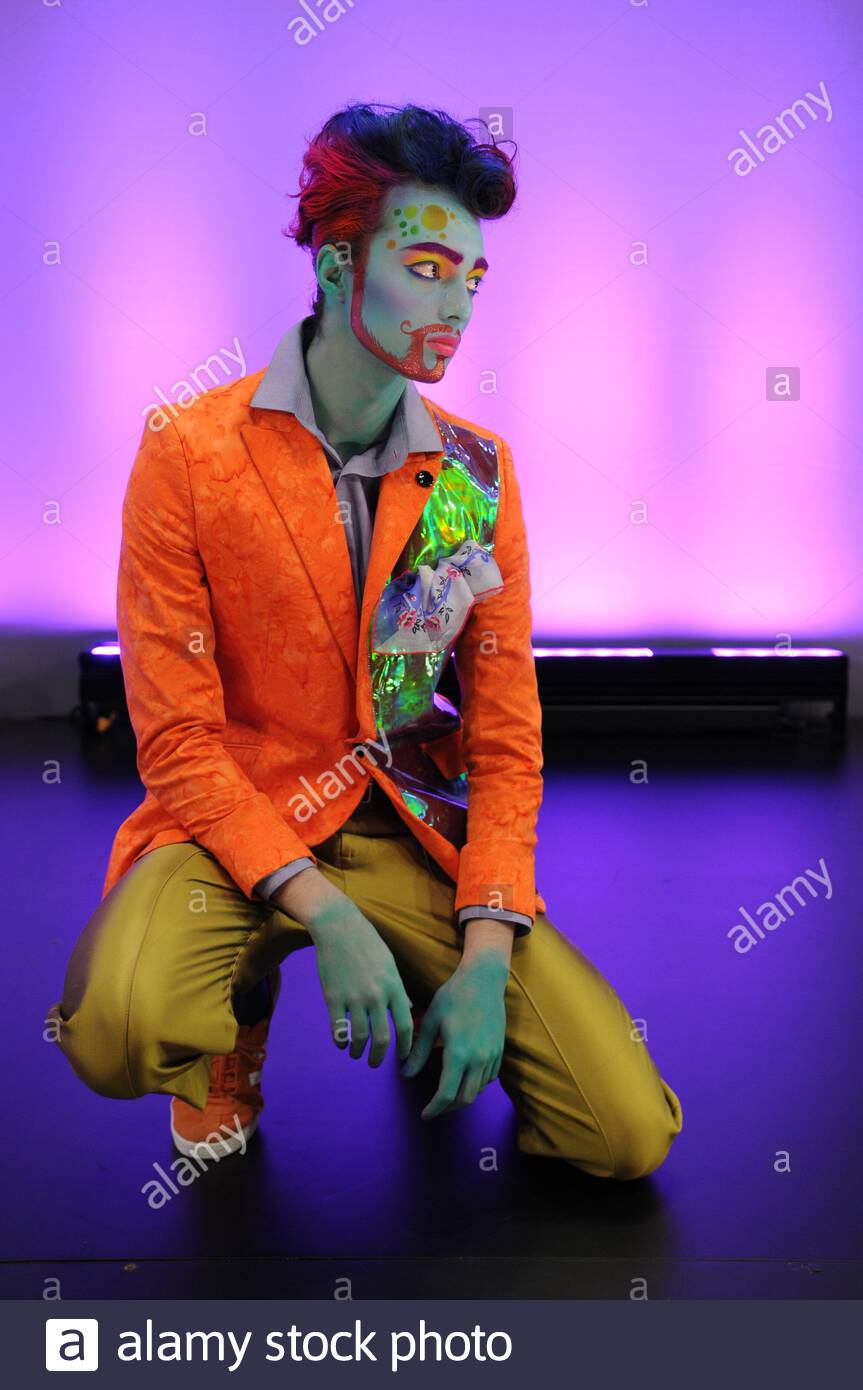 Stage Model High Resolution Stock Photography and Images - Alamy