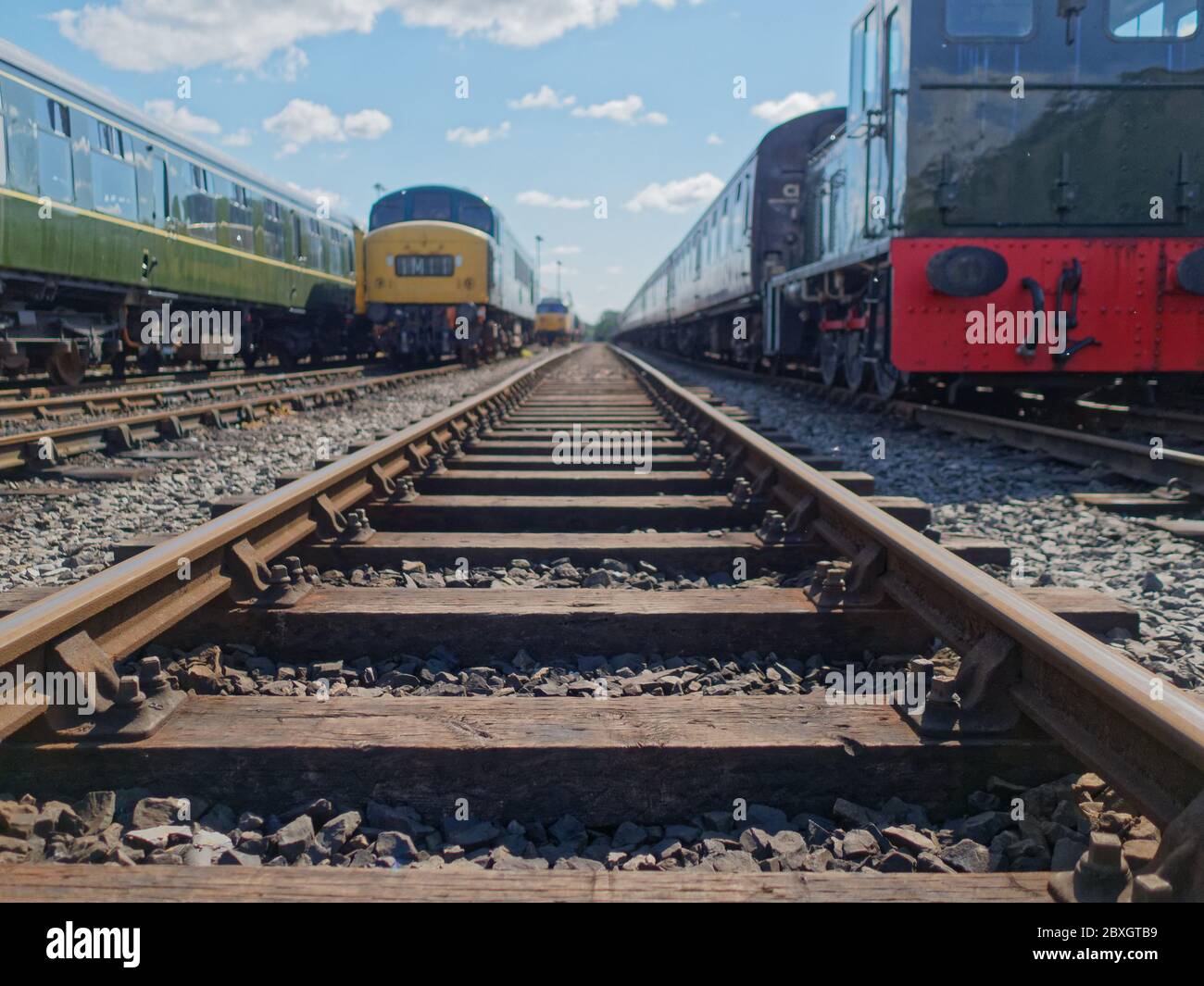Middle platform engine carriage hi-res stock photography and images - Alamy