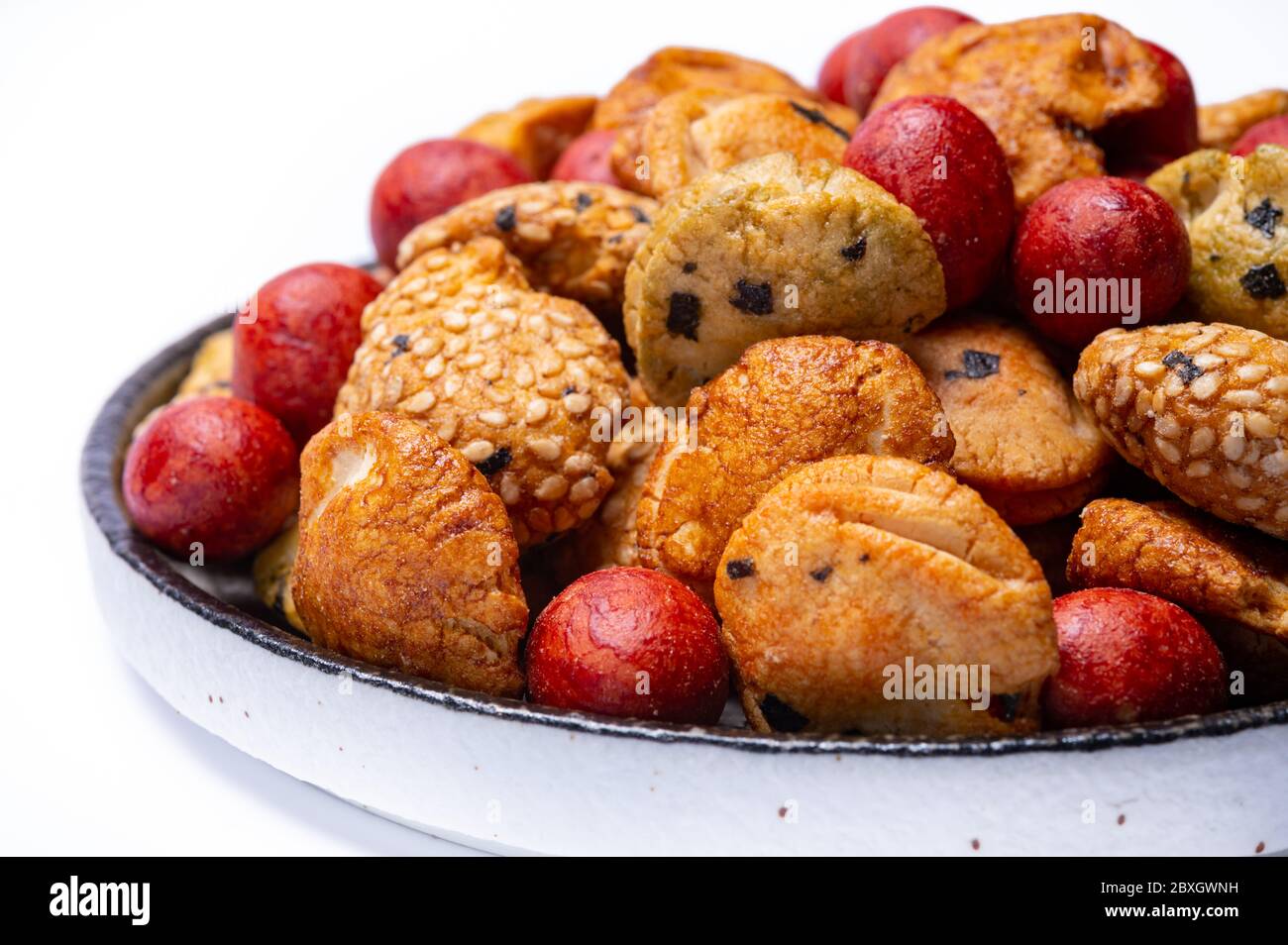 Tasty asian vegetarian appetizer, crunchy rice en peanuts snacks from ...