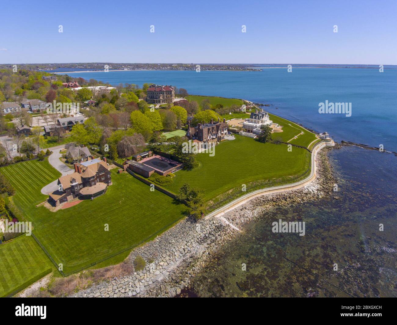 Historic mansions and Cliff Walk in Bellevue Avenue Historic District ...