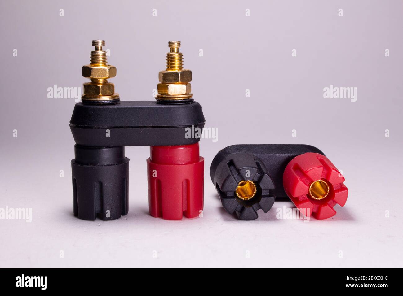 Power amplifier terminals hi-res stock photography and images - Alamy