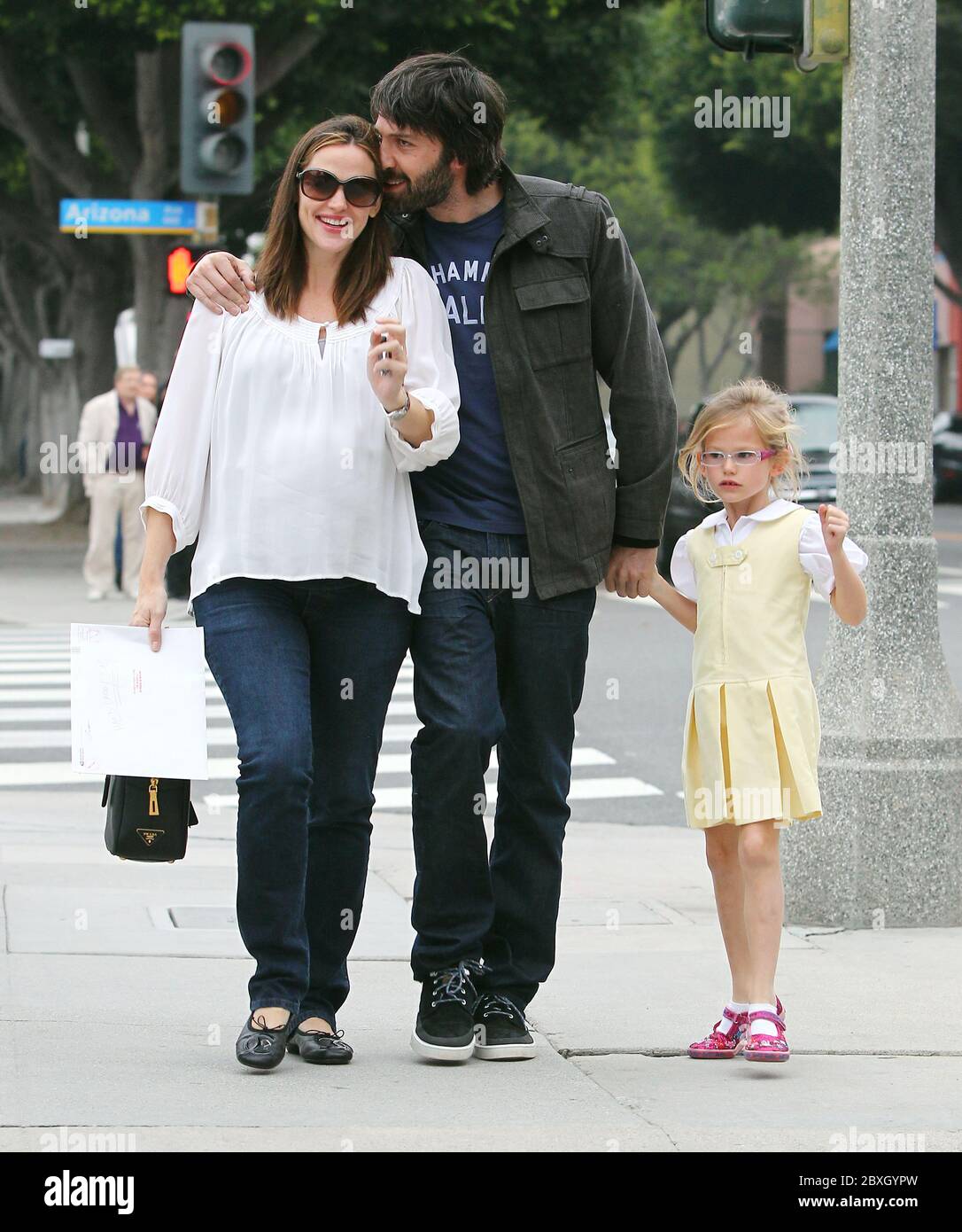 Ben Affleck, Jennifer Garner with their daughter Violet Affleck visit ...