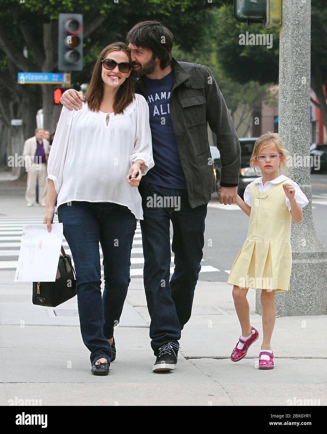 Ben Affleck, Jennifer Garner with their daughter Violet Affleck visit ...