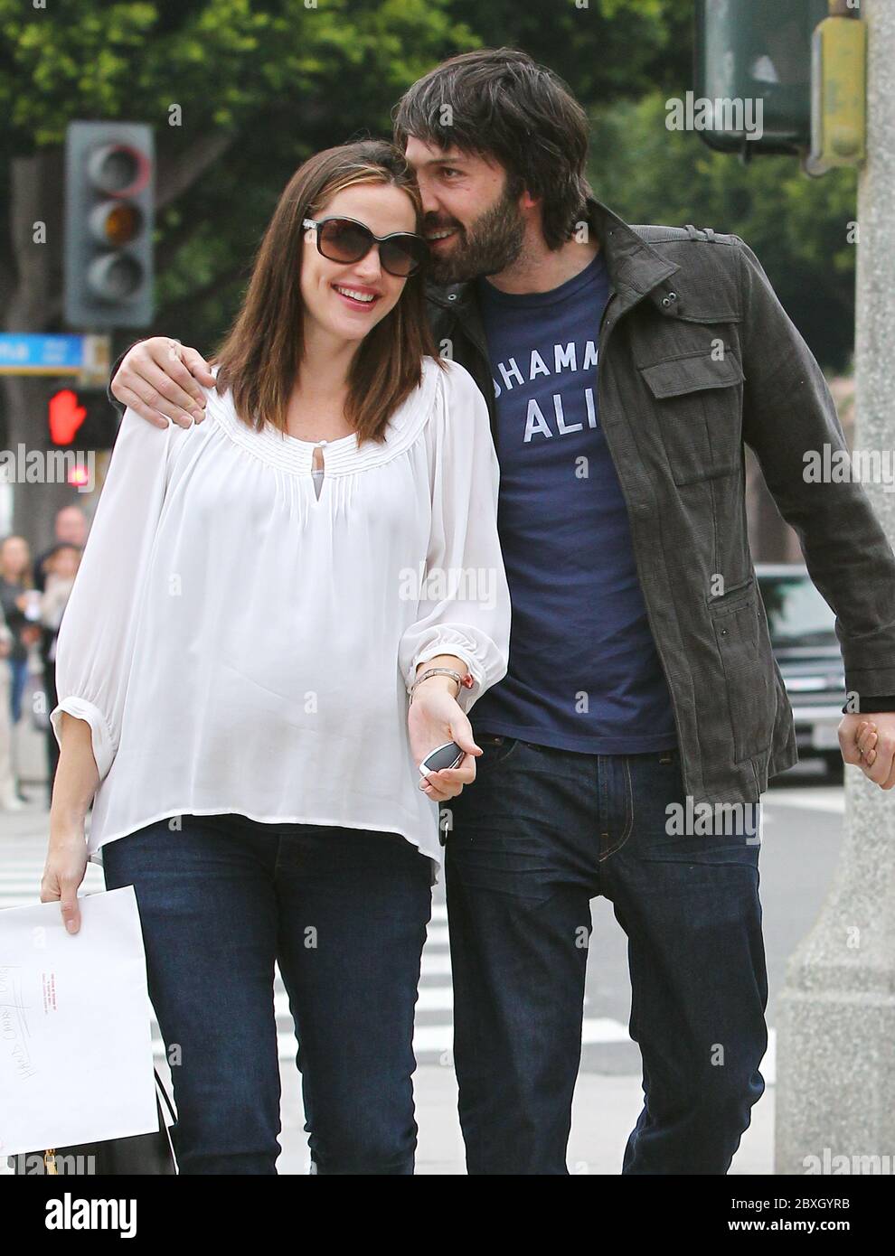 Ben Affleck, Jennifer Garner with their daughter Violet Affleck visit ...