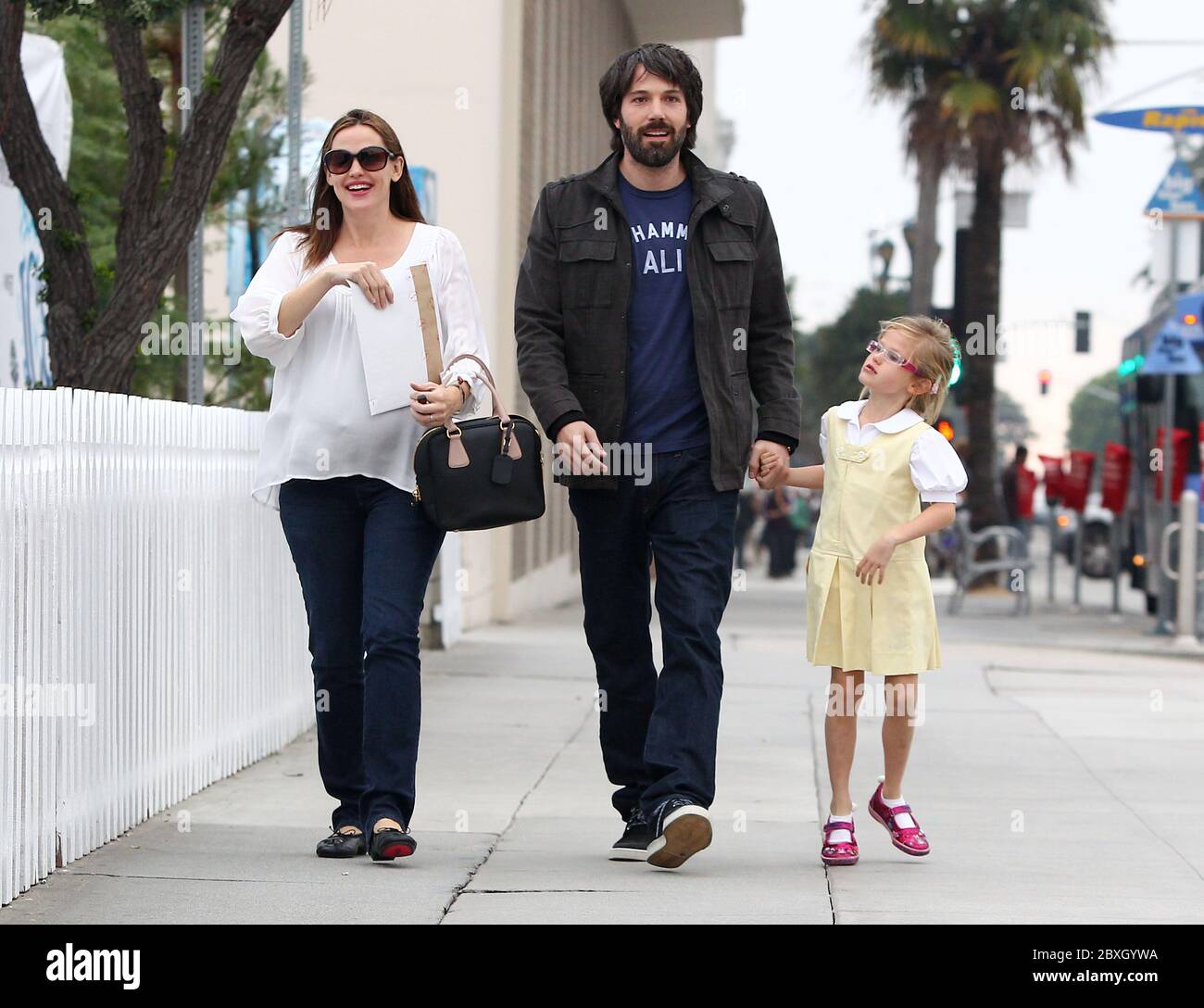 Ben Affleck, Jennifer Garner with their daughter Violet Affleck visit ...