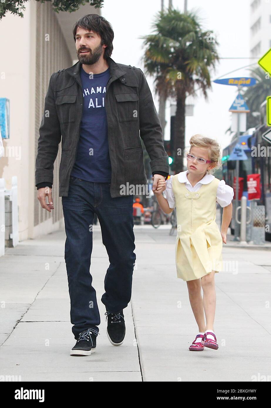 Ben Affleck, Jennifer Garner with their daughter Violet Affleck visit ...