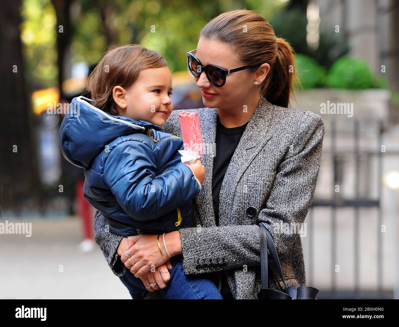 Orlando Bloom and Miranda Kerr take their son Flynn for a walk around ...