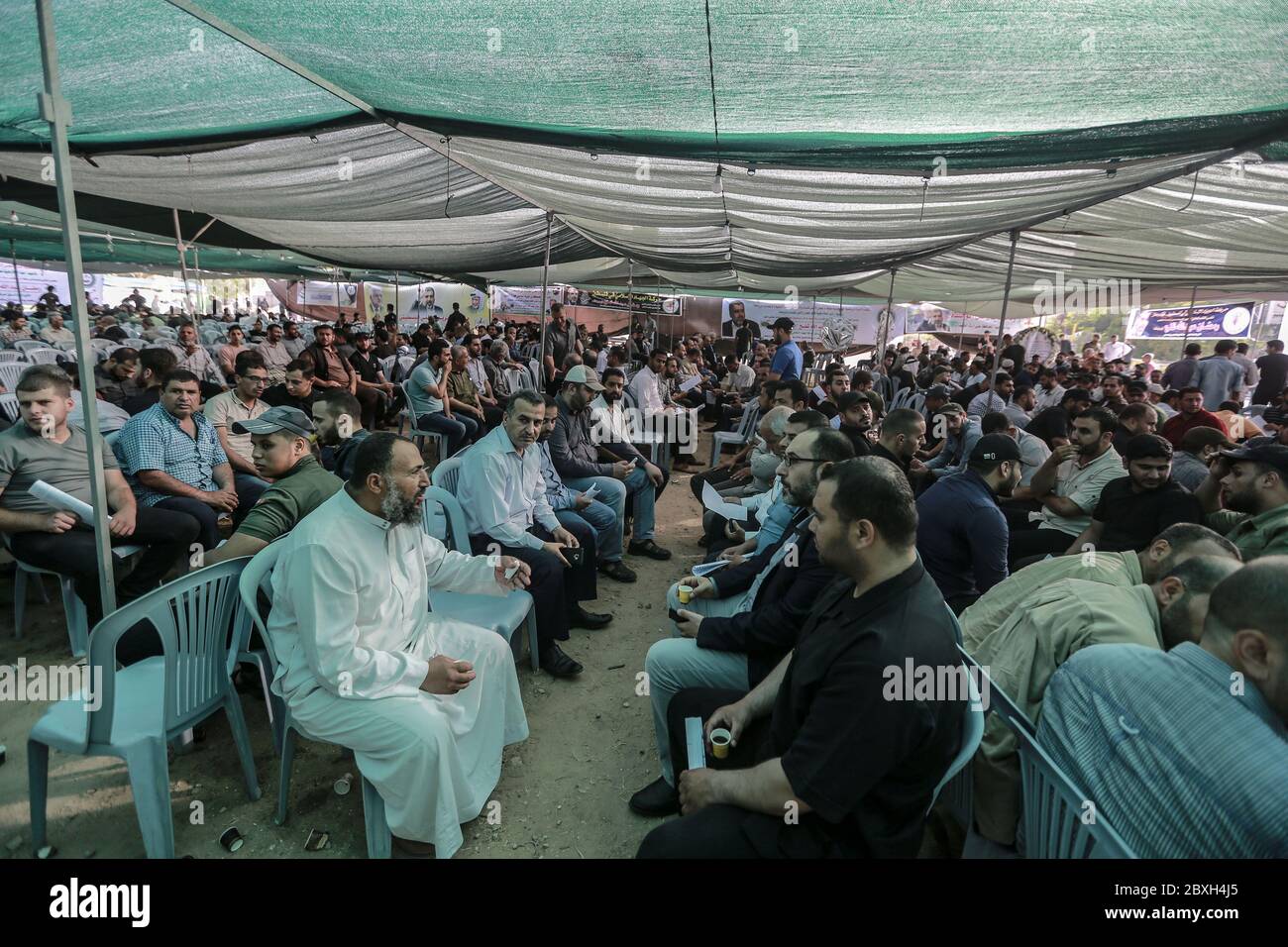 Ramadan shalah hi-res stock photography and images - Alamy