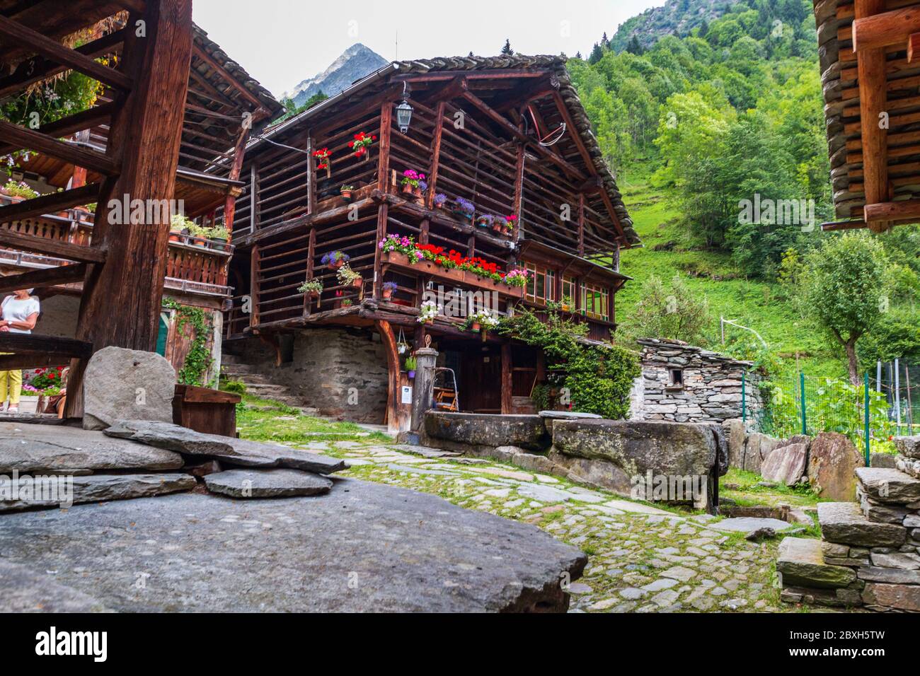 Typical Walser style houses in Pedemonte, Alagna Valsesia, Piedmont ...