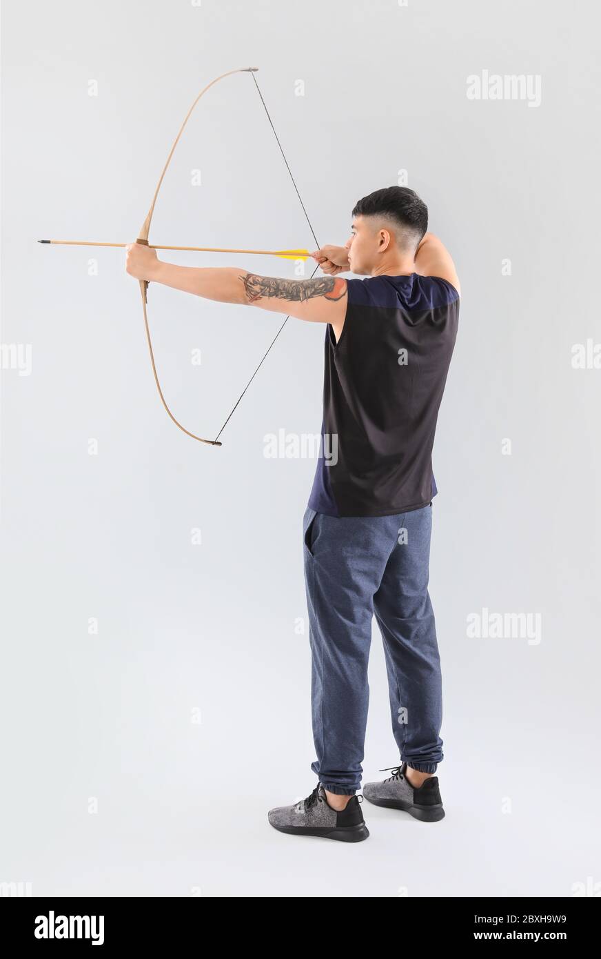 Archer archery adult asian hi-res stock photography and images - Alamy
