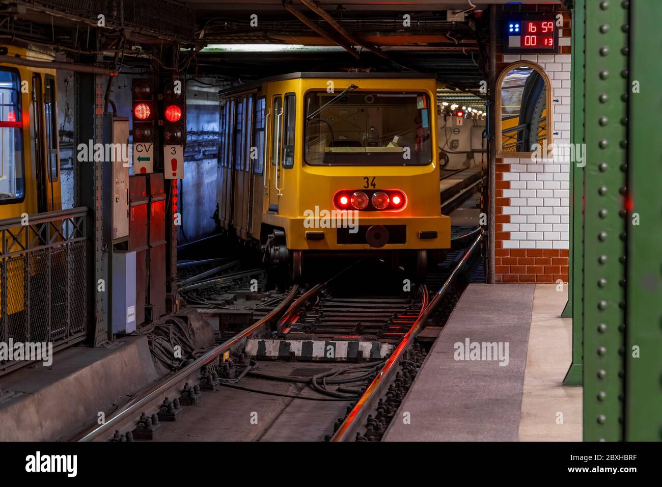 Vorosmarty ter underground station hi-res stock photography and images - Alamy