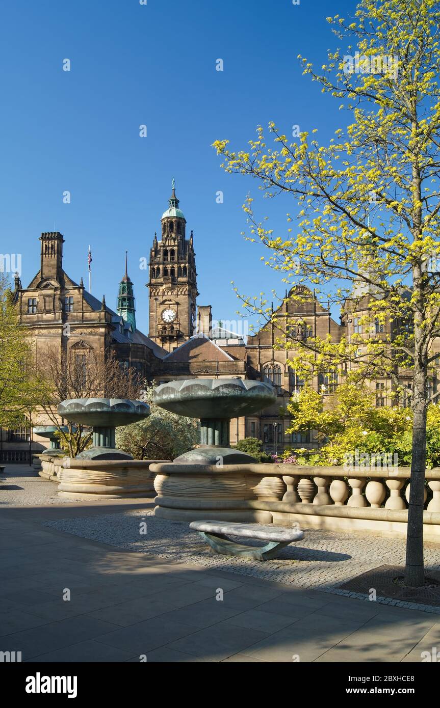 Sheffield council town hall hi-res stock photography and images - Alamy