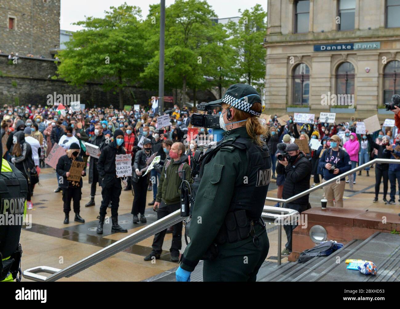 Female Psni Officer High Resolution Stock Photography and Images - Alamy