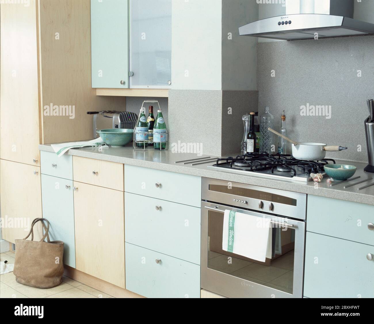 Kitchen units hi-res stock photography and images - Alamy