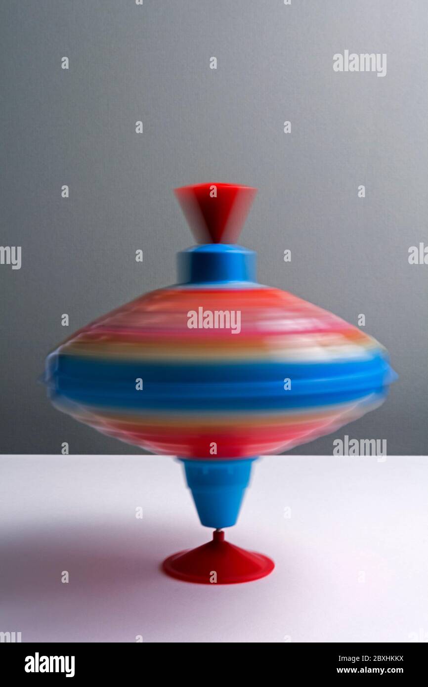 Humming top hi-res stock photography and images - Alamy