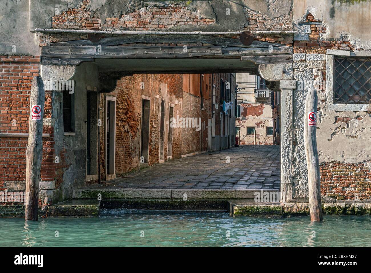 Real life photography hi-res stock photography and images - Alamy