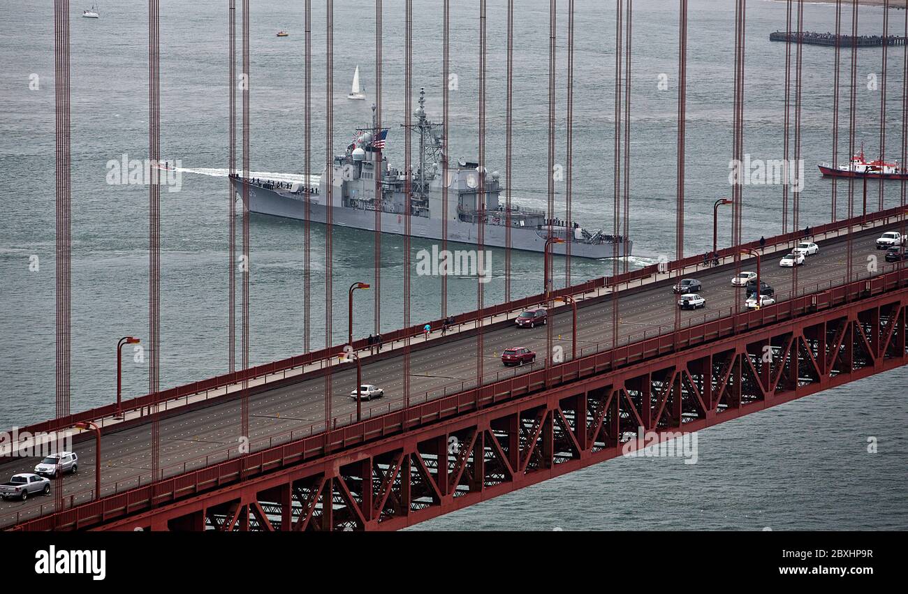 Fleet Week and the Golden Gate Bridge Stock Photo - Alamy