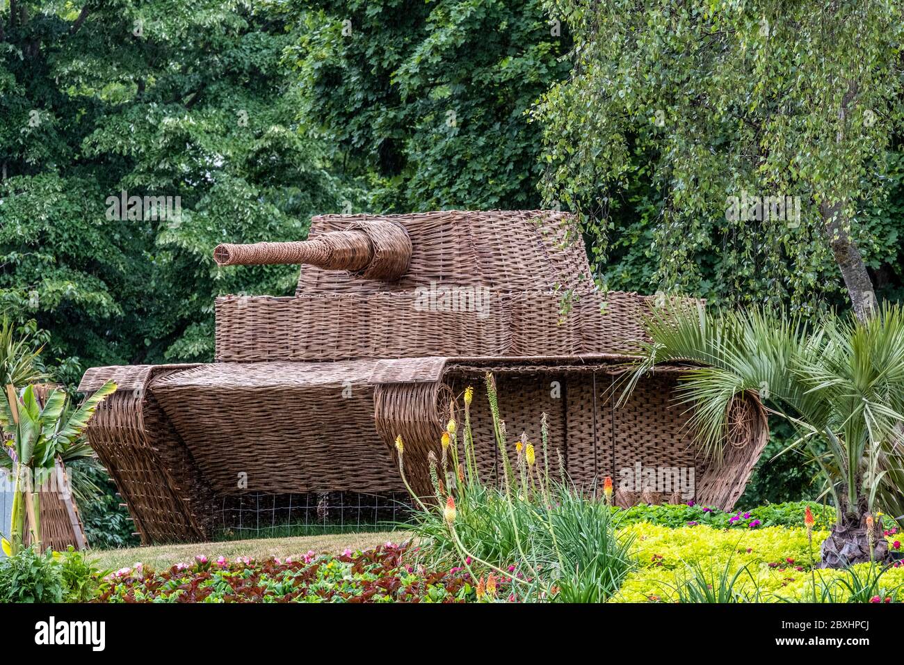 Tank roundabout hi-res stock photography and images - Alamy