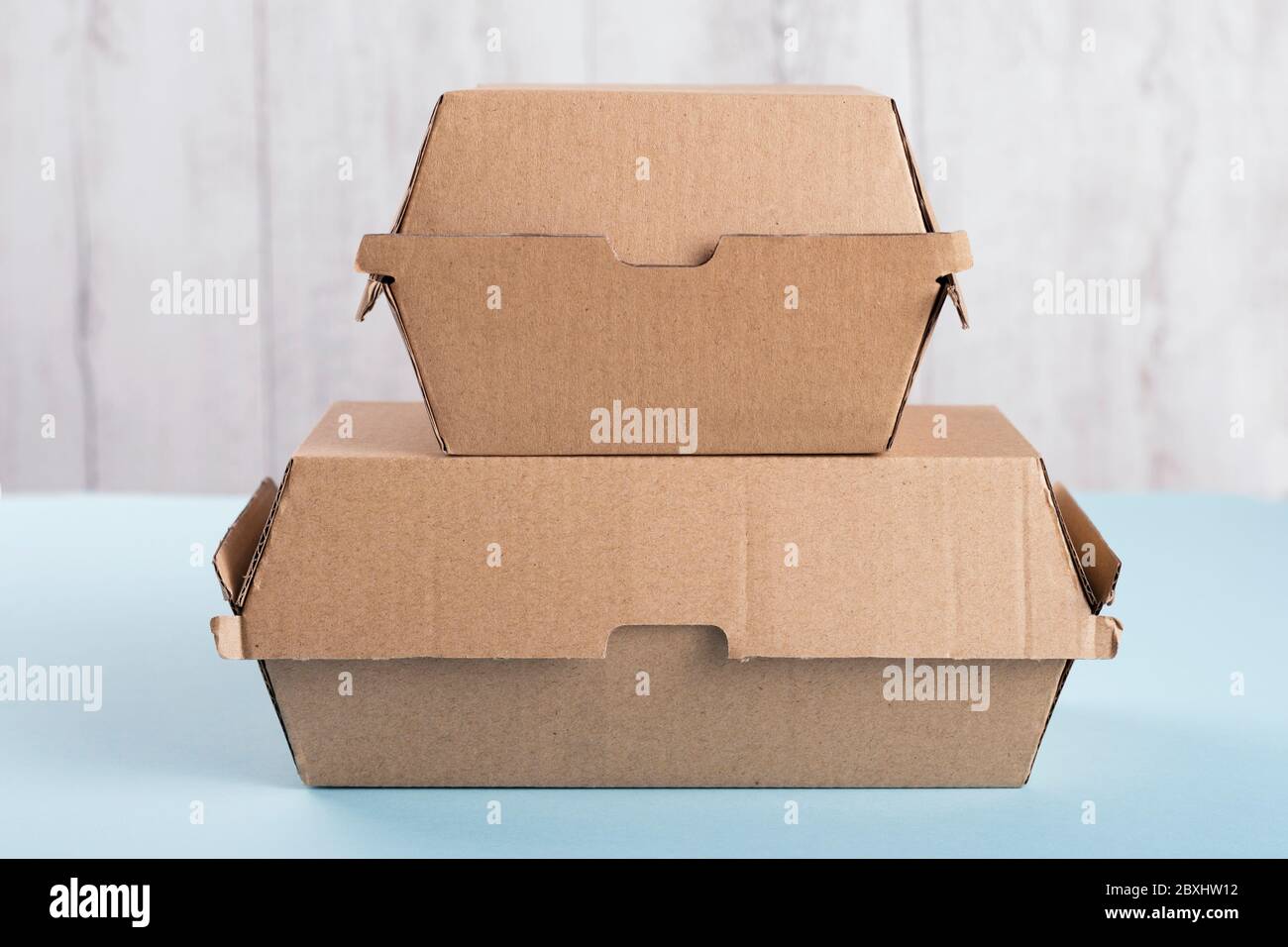 Empty burger boxes hi-res stock photography and images - Alamy