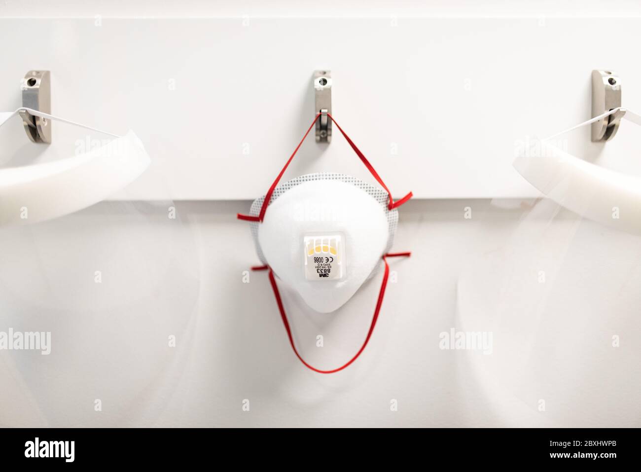 Ppe mask hospital ward hi-res stock photography and images - Alamy