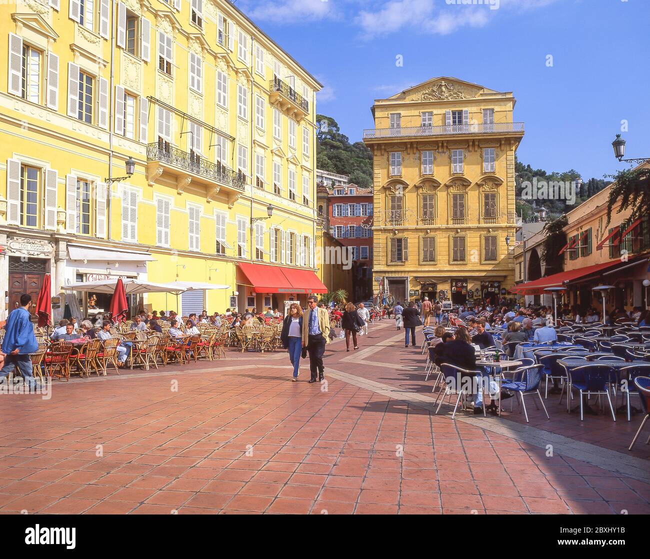 Place Charles Felix, Vieux Nice (Old Town), Nice, Côte d'Azur, Alpes ...