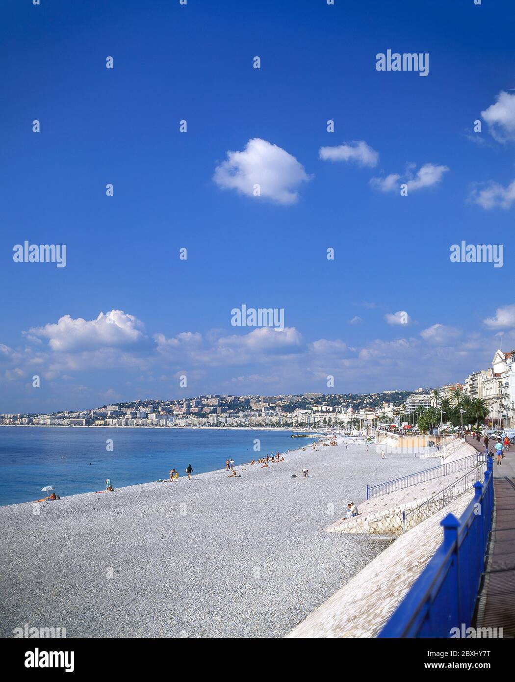 Plage Publique (public beach), Nice, Côte d'Azur, Alpes-Maritimes ...