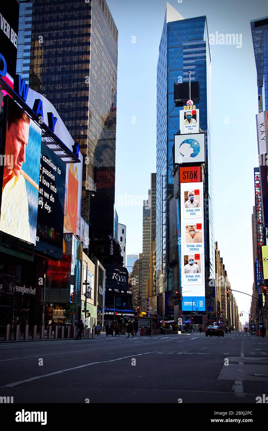Empty roads in Times Square Stock Photo - Alamy