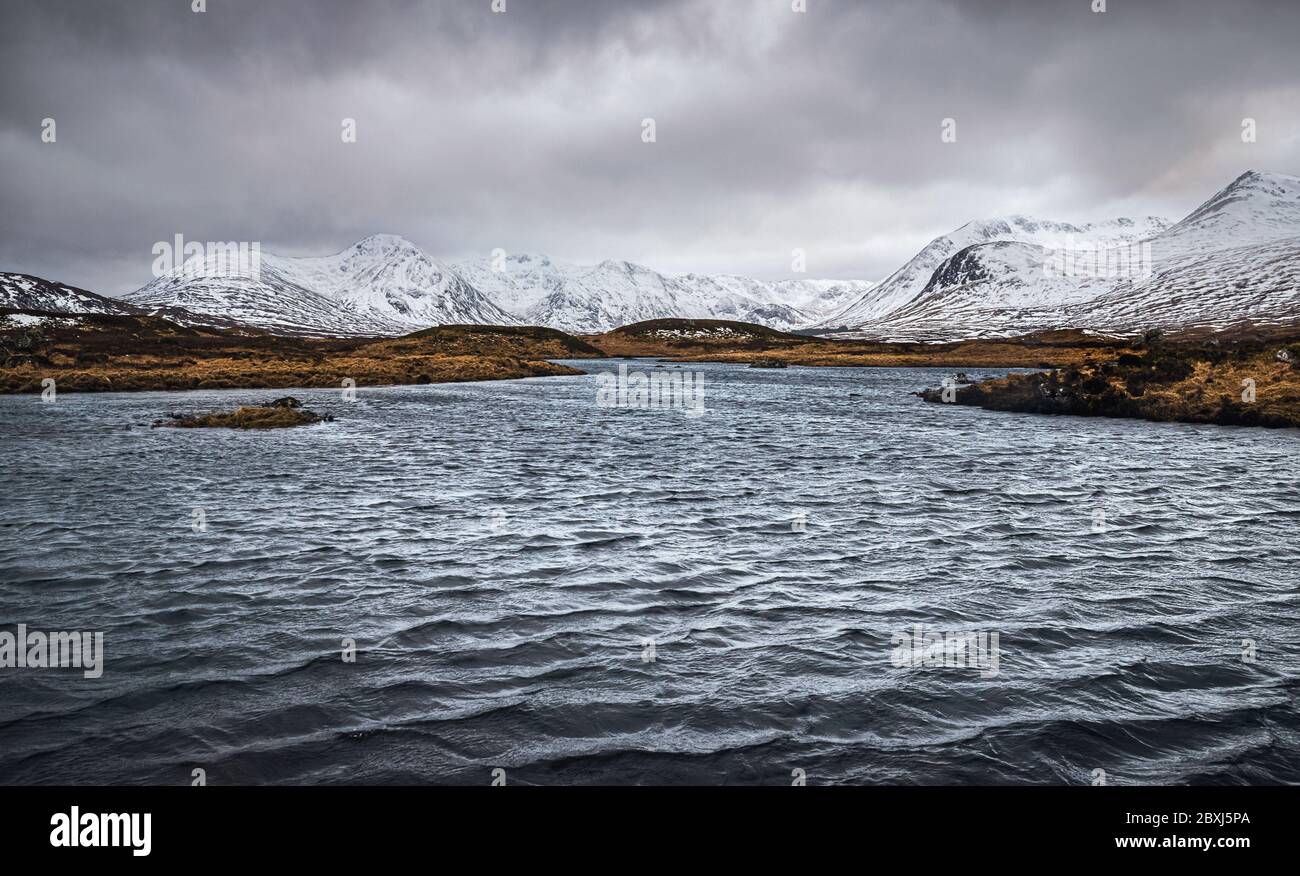 Dramatic scottish scenery hi-res stock photography and images - Alamy