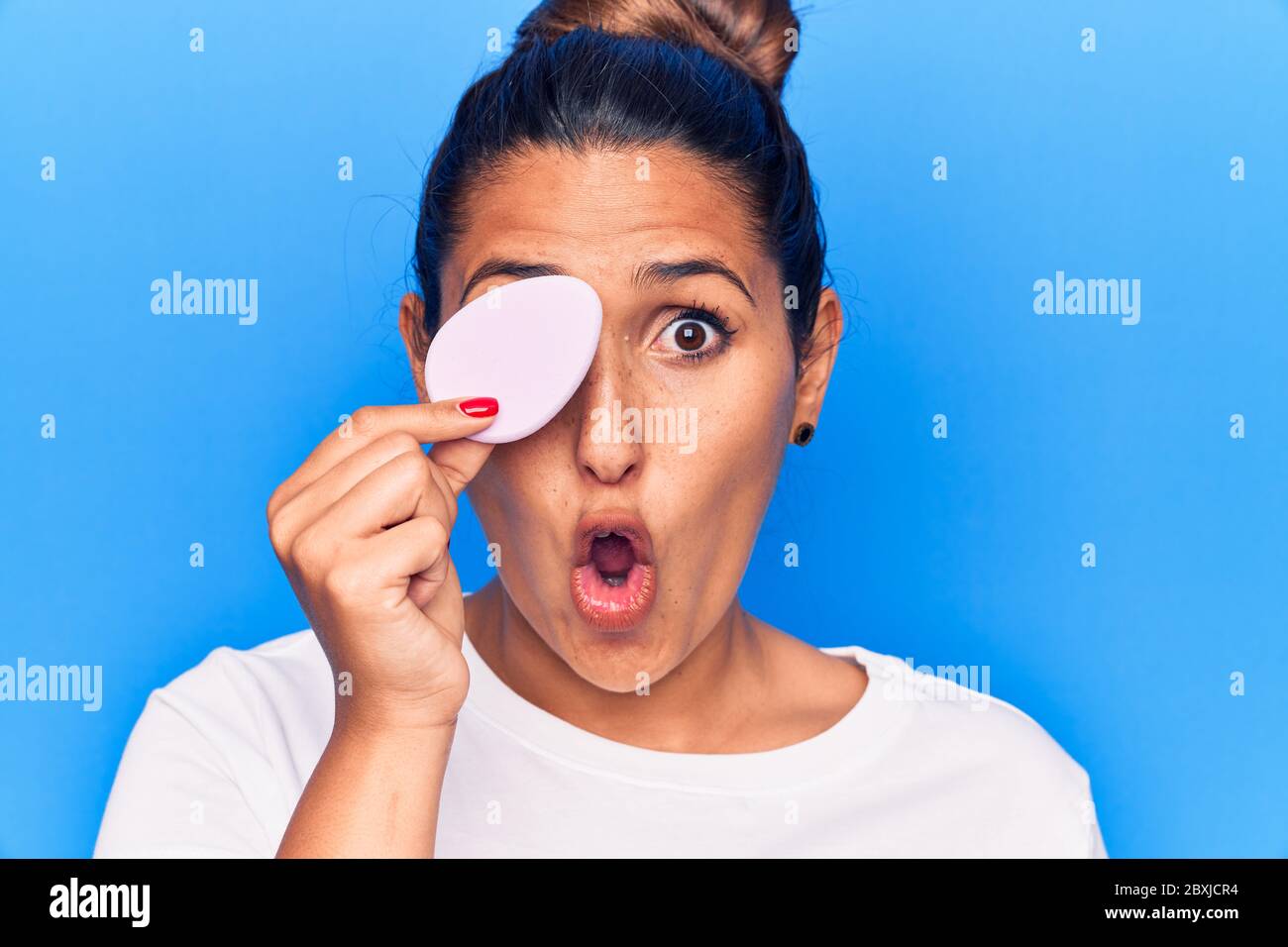 The wow foundation hi-res stock photography and images - Alamy