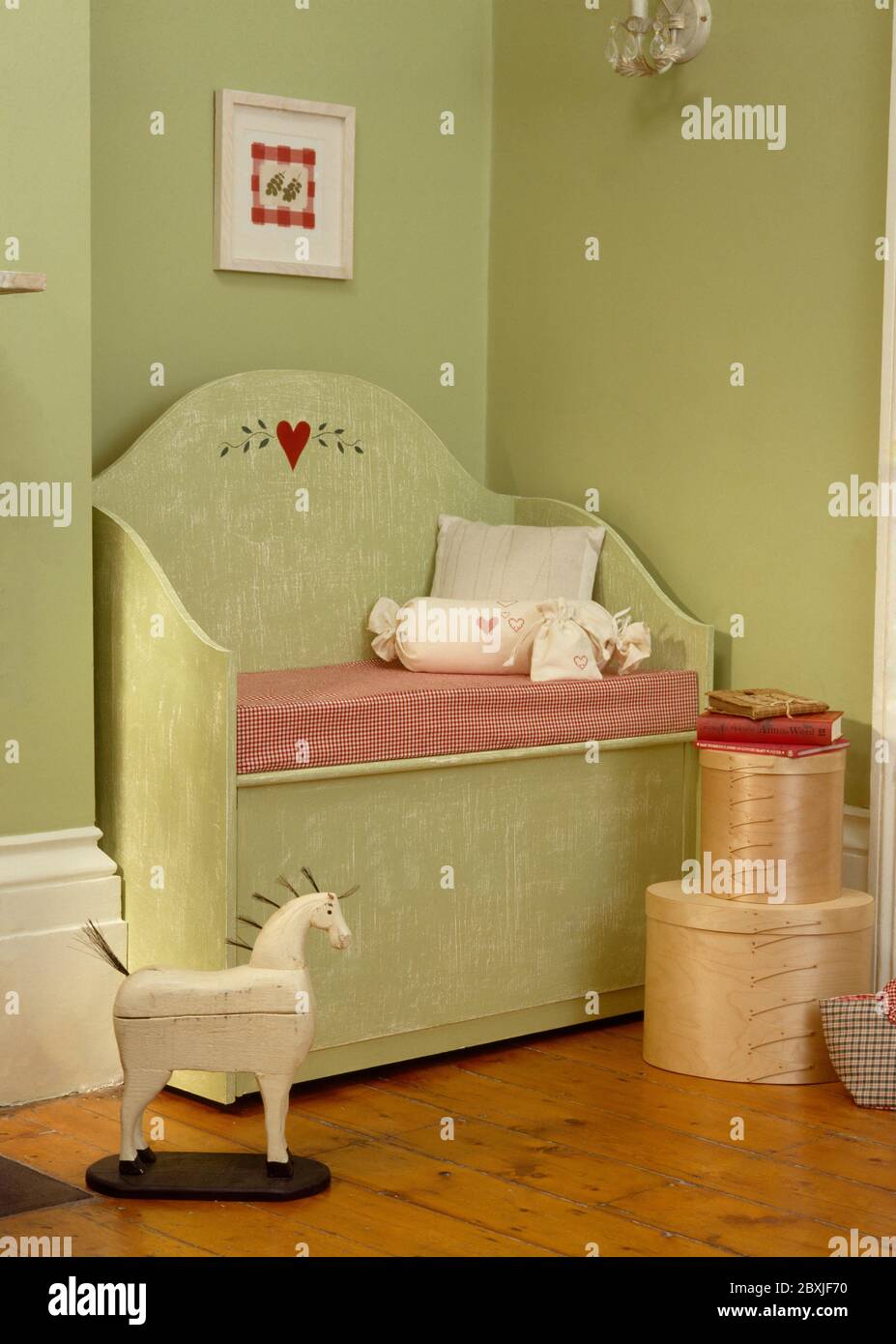 Scandinasvian style alcove seating made to fit alcove Stock Photo - Alamy