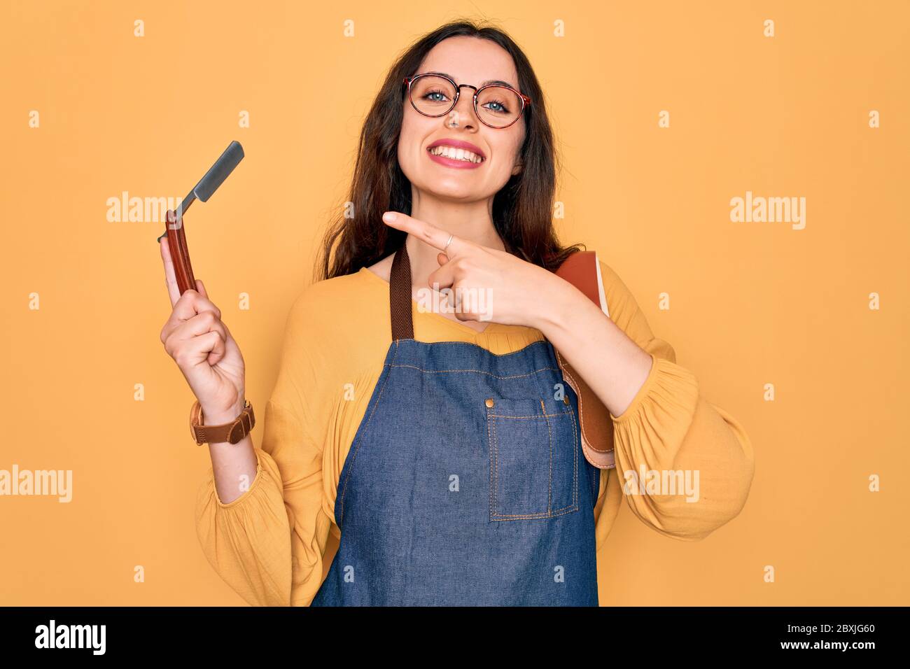 Woman holding cut razor looking hi-res stock photography and images - Alamy