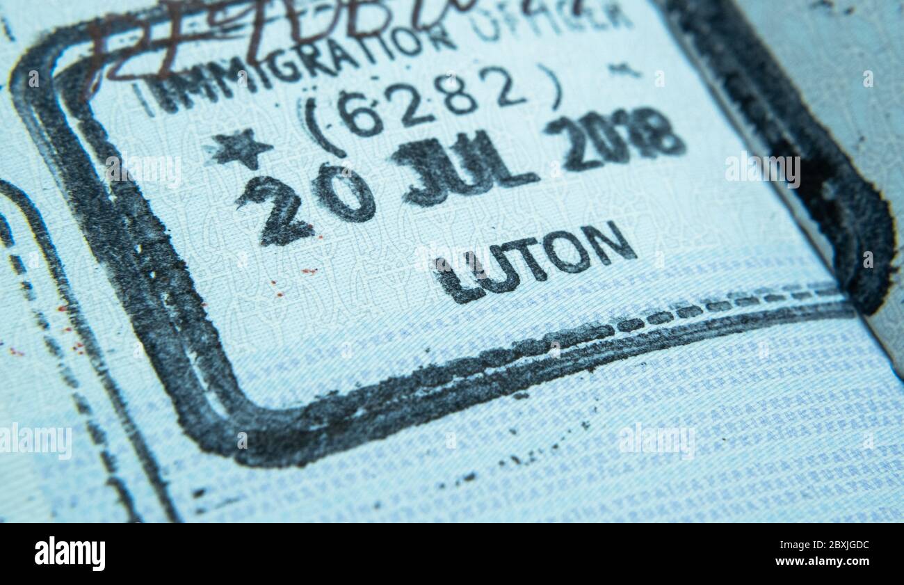 Uk border control officer hi-res stock photography and images - Alamy