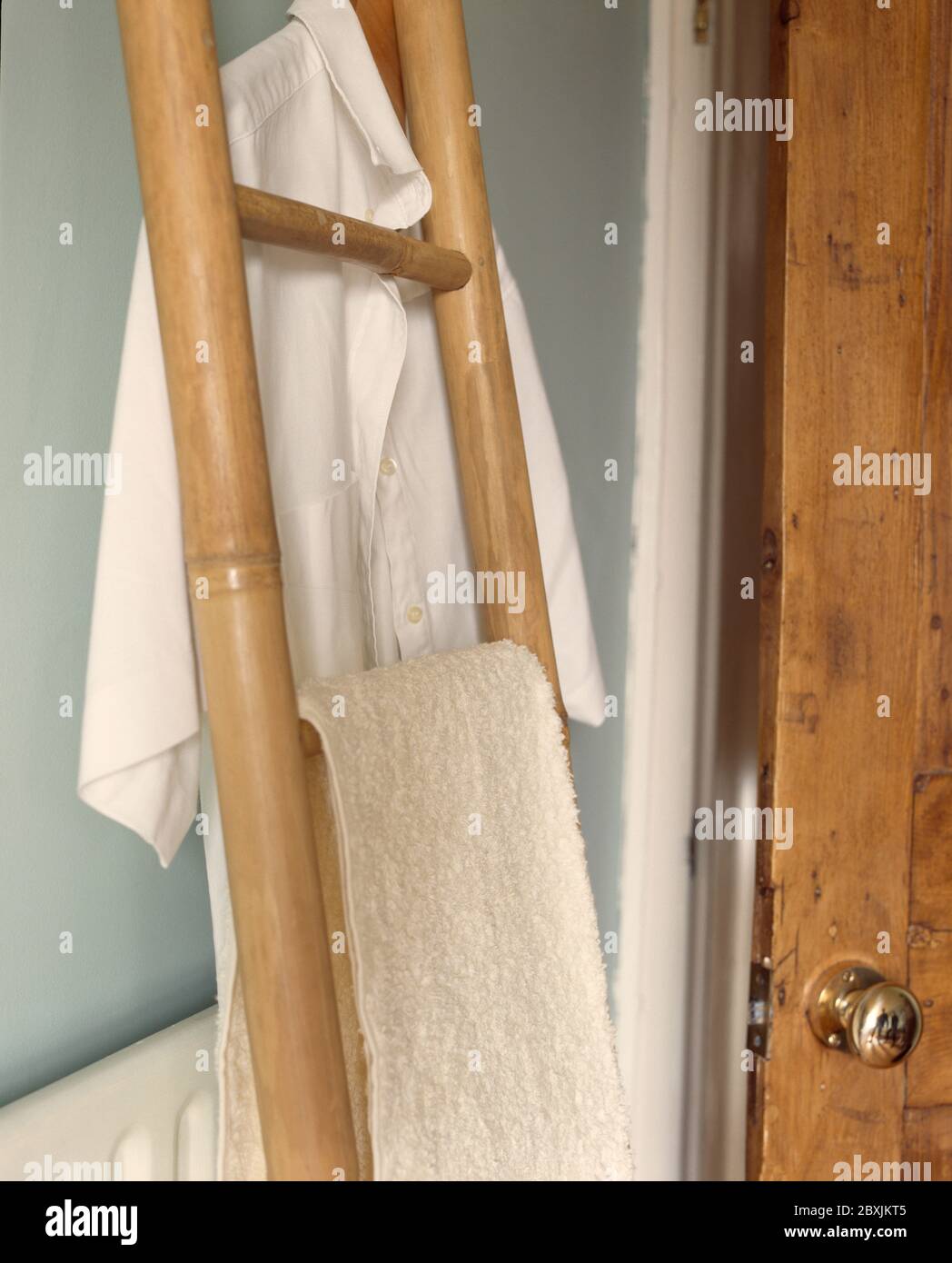 Bamboo ladder hi-res stock photography and images - Alamy