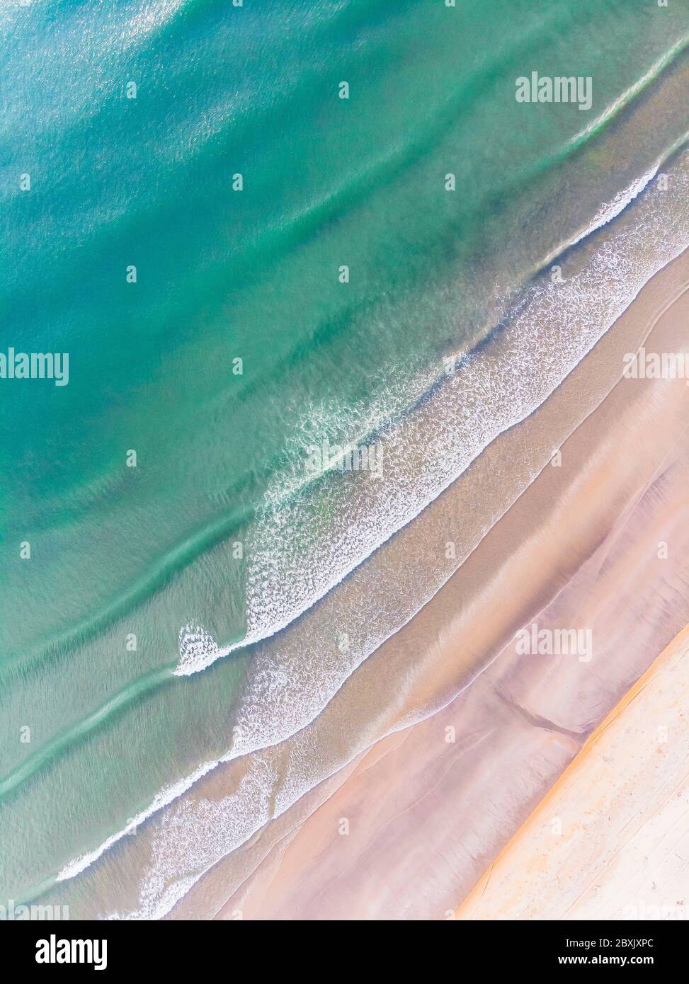 Repetition diagonal hi-res stock photography and images - Alamy