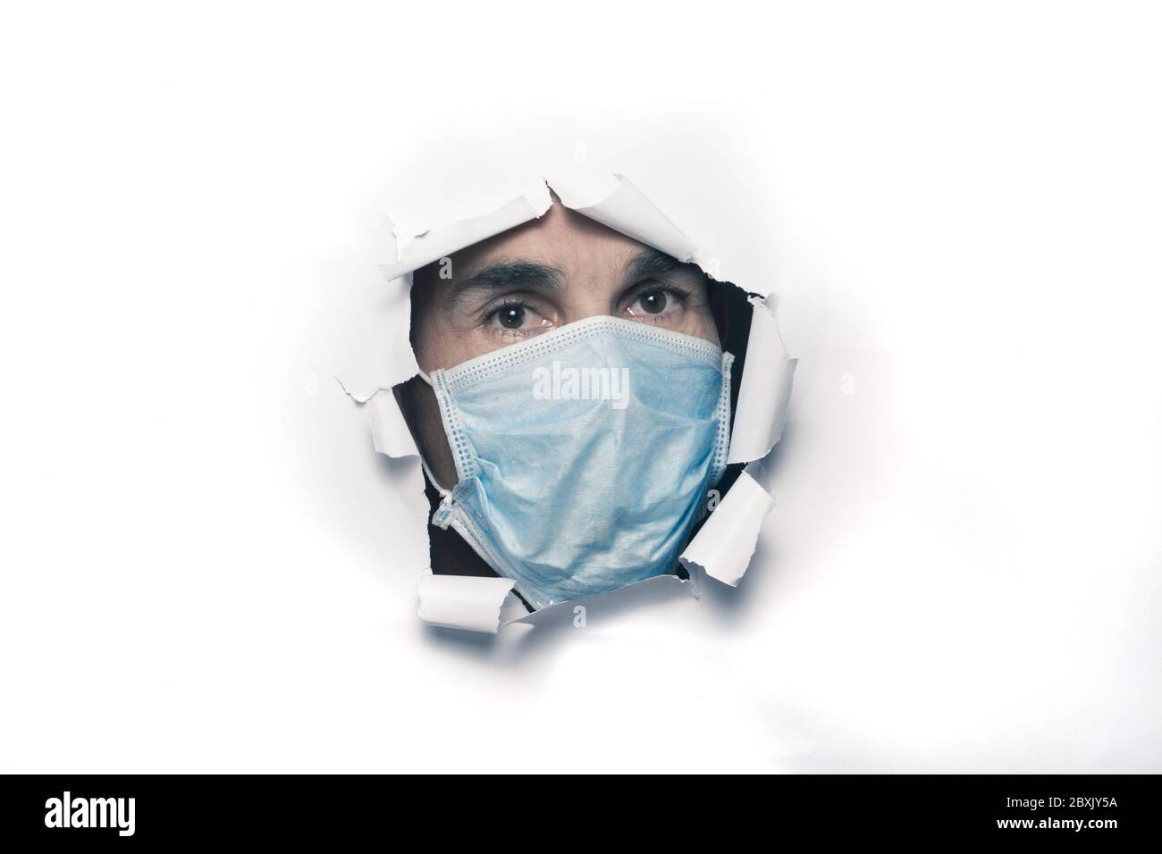 Wearing blank face paper mask hi-res stock photography and images - Alamy