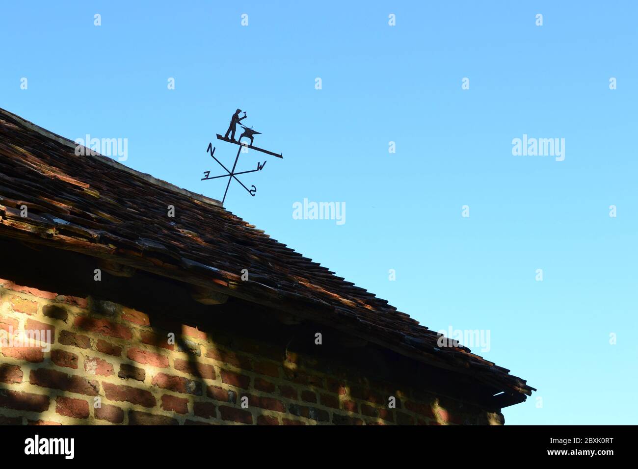 Wonky wall hi-res stock photography and images - Alamy
