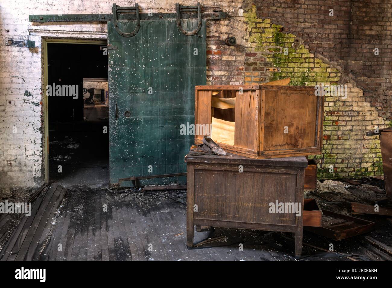 Creepy desk hi-res stock photography and images - Alamy