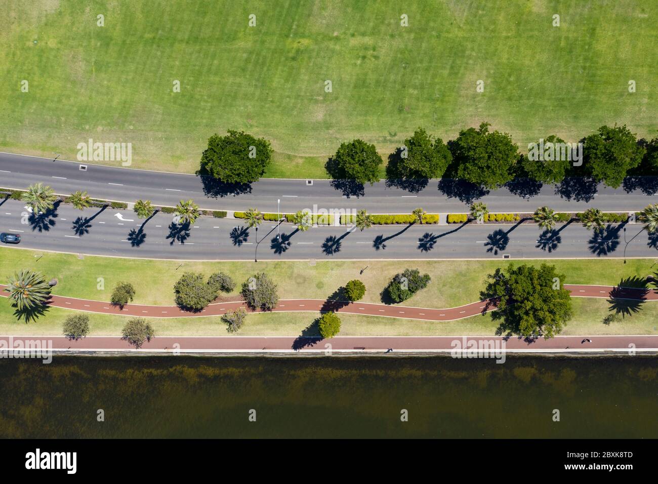 Overhead view of Riverside Drive and the Swan river in Perth, Western ...