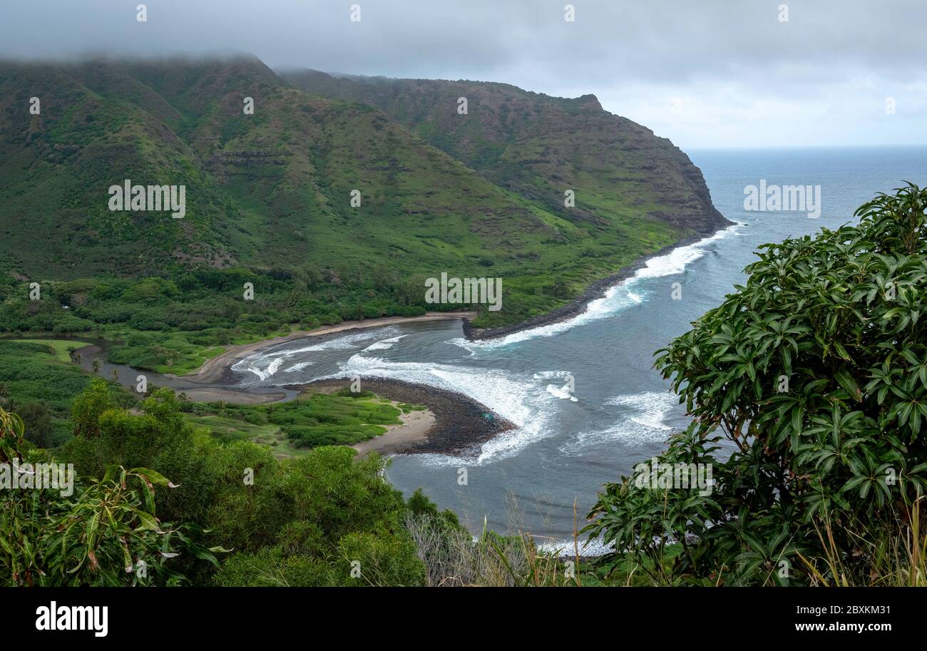 Halawa overlook hi-res stock photography and images - Alamy