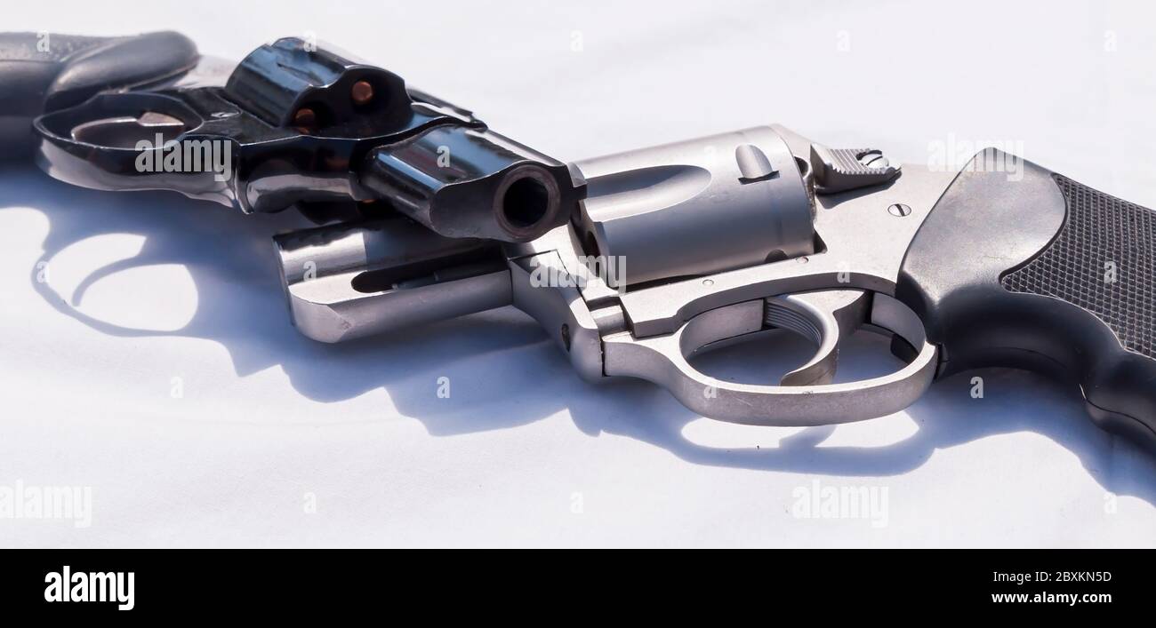 357 revolver hi-res stock photography and images - Alamy