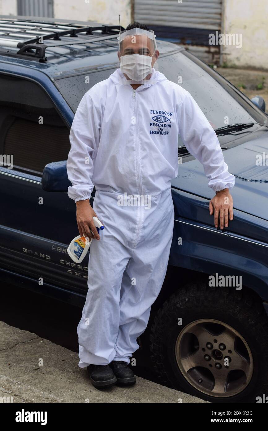 Homeless male suit hi-res stock photography and images - Alamy