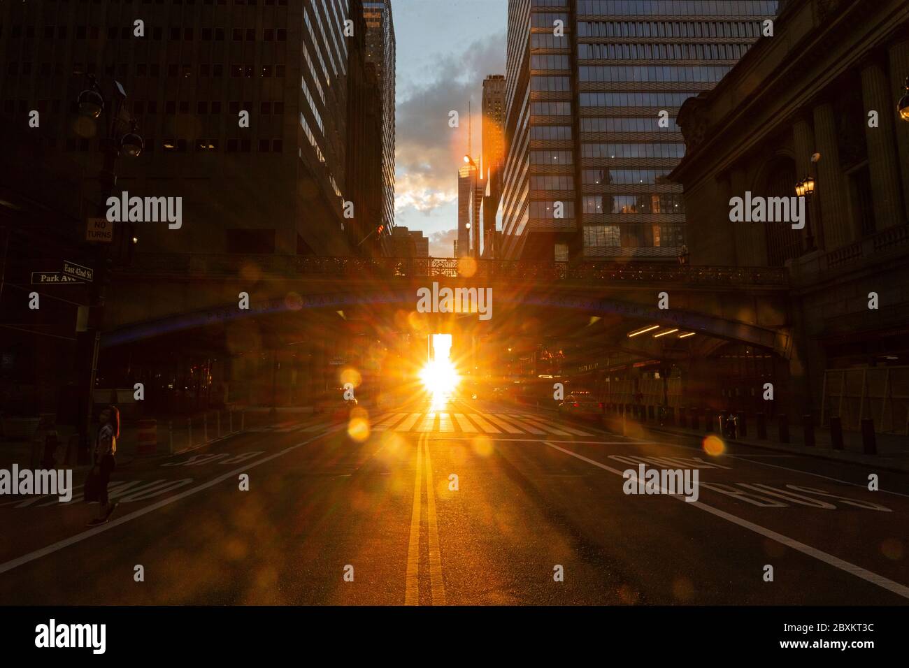 New York, NY - June 7, 2020: Manhattanhenge sunset along 42nd street as ...