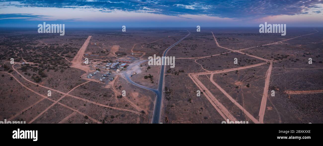 Nullarbor plain hi-res stock photography and images - Alamy