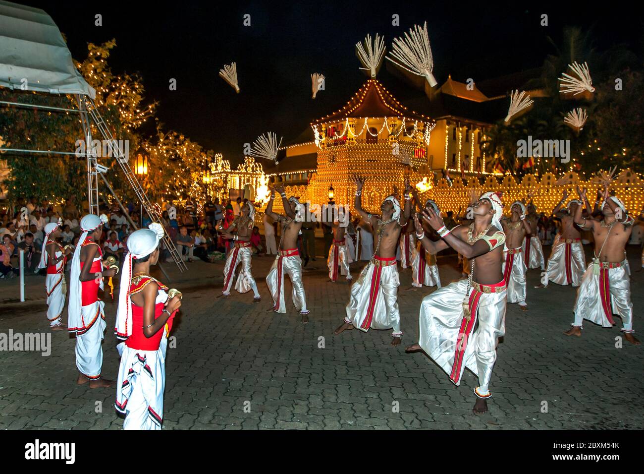Temple Of The Tooth Perahera