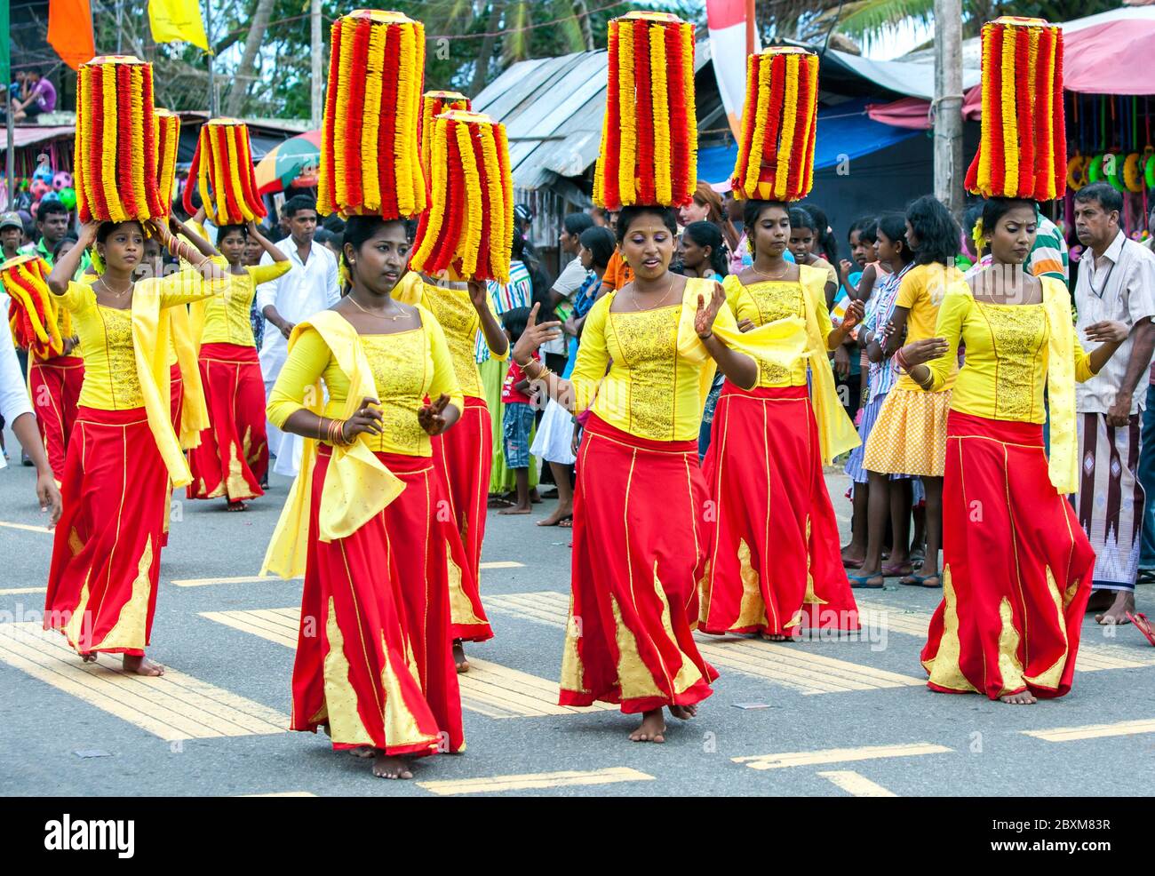 The Procession of the Natha Devala perform at the Hikkaduwa Perahera in ...