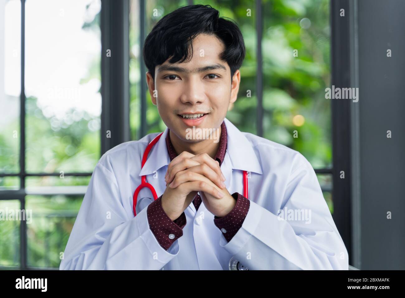 Telemedicine and technology hi-res stock photography and images - Alamy