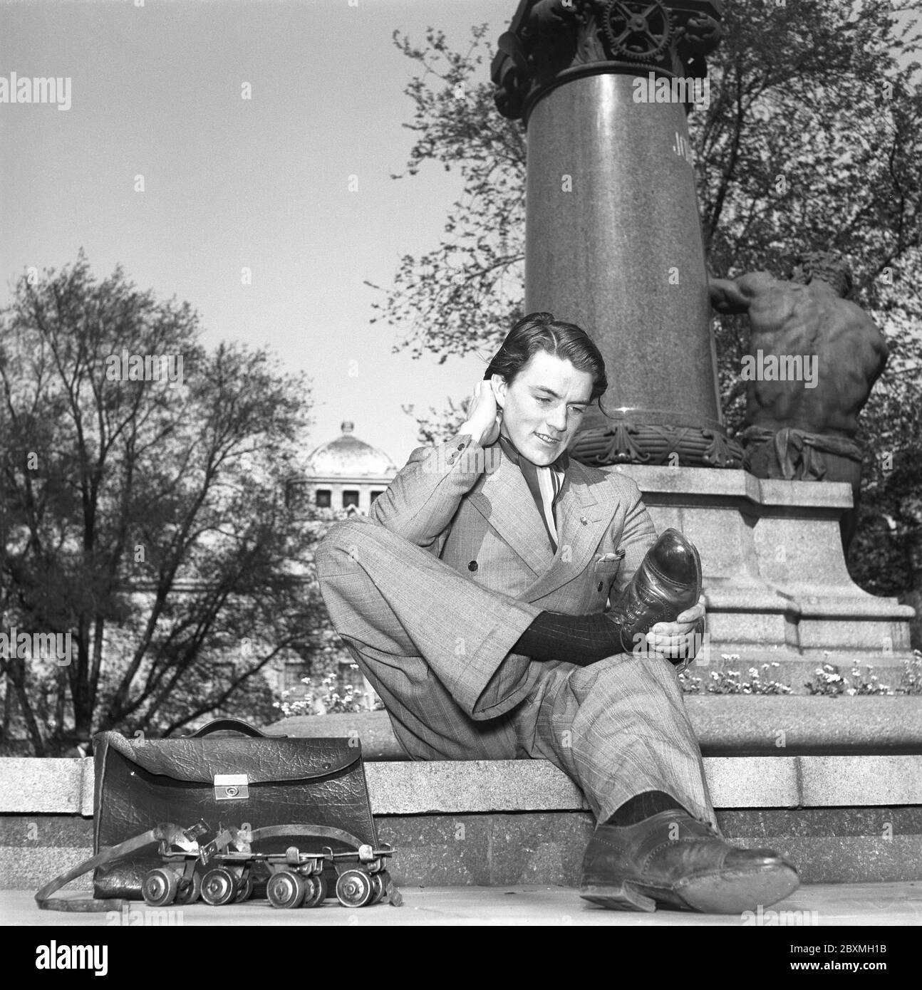 Young man going on Black and White Stock Photos & Images - Alamy