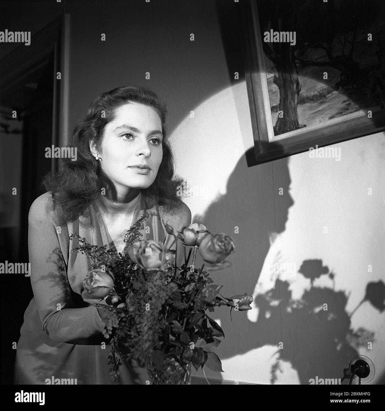 American actress born in sweden Black and White Stock Photos & Images ...